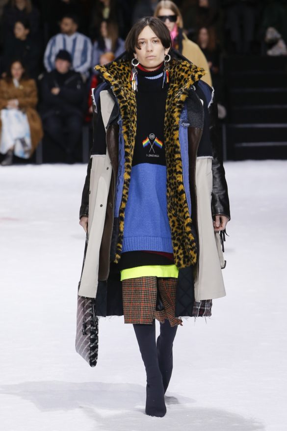 PFW - BALENCIAGA or "The Homeless -Zip Code 75007- Sophisticated look ...