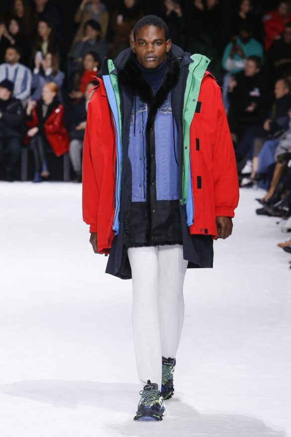 PFW - BALENCIAGA or "The Homeless -Zip Code 75007- Sophisticated look ...